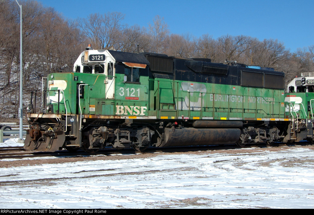 BNSF 3121, EMD GP50, at Gibson Yard
